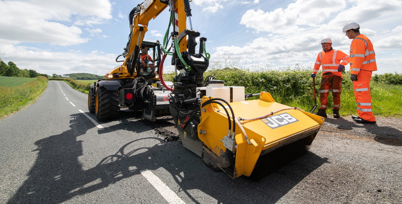 Pothole repair machine undergoes tests on North Yorkshire roads ...